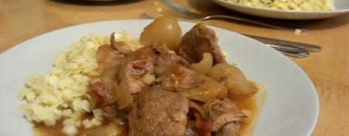 Stifado recipe: Greek slow cooked beef stew | Peter Sommer Travels